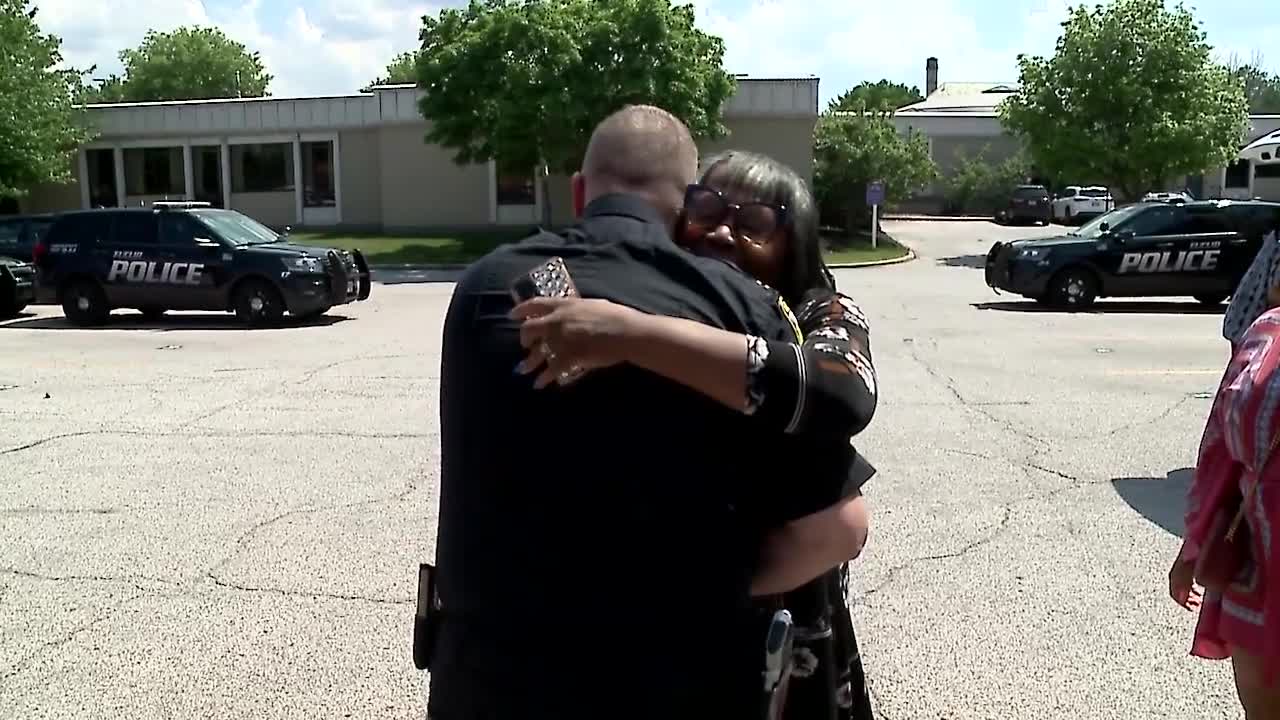 Well-known anti-violence activist shows support after Officer Derbin’s ...