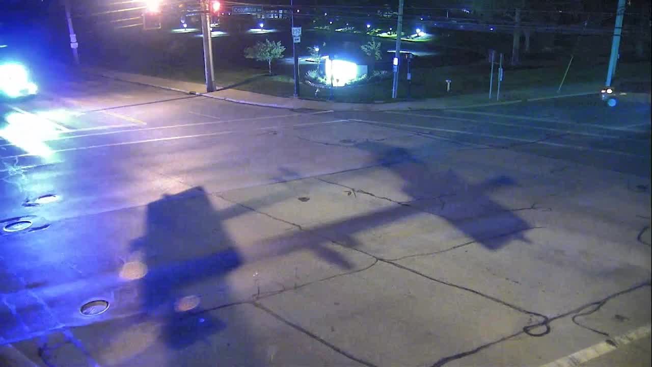 WATCH: Stolen Kia spins out; local police use ‘PIT maneuver’ – Fox 8 Cleveland WJW