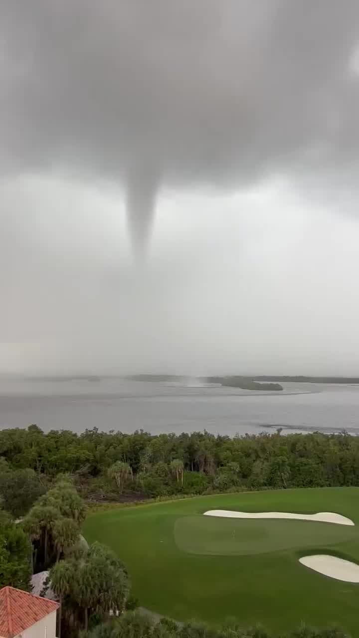 Waterspout thrills onlookers off Bonita Springs Coast – WNCT
