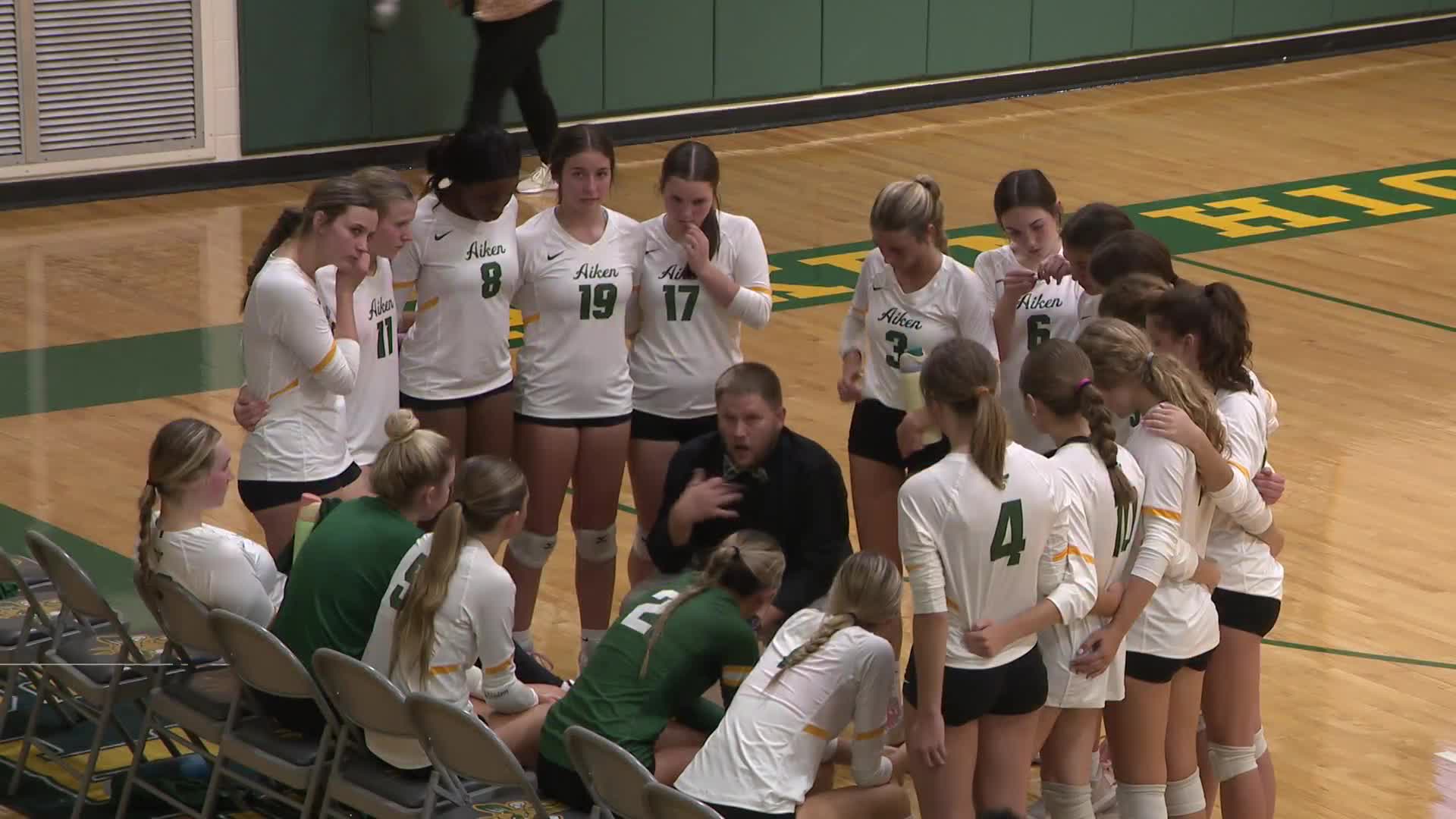 Aiken VB falls in four sets to May River – WJBF